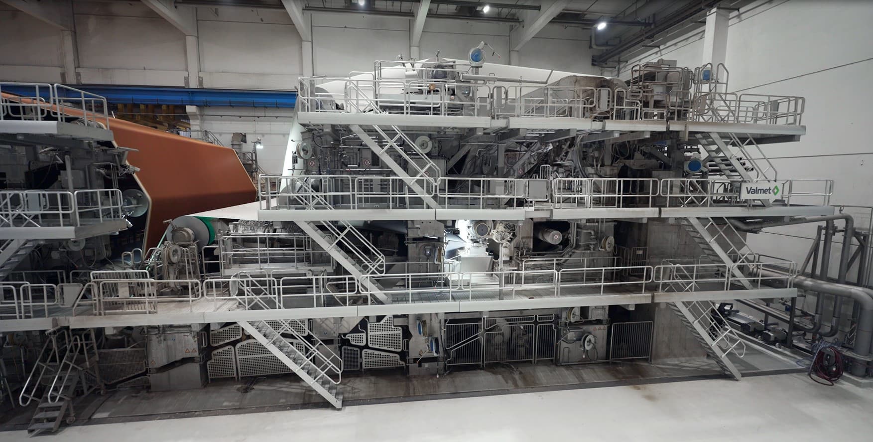 Sleeve roll on board gap former - vacuum reduction test run