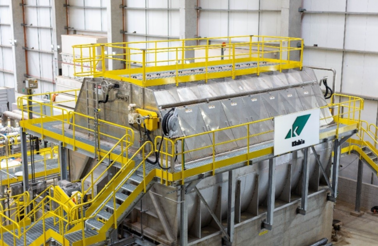 KLABIN MP 28: PRODUÇÃO FLEXÍVEL DE PAPEL CARTÃO COM TECNOLOGIA DE PONTA