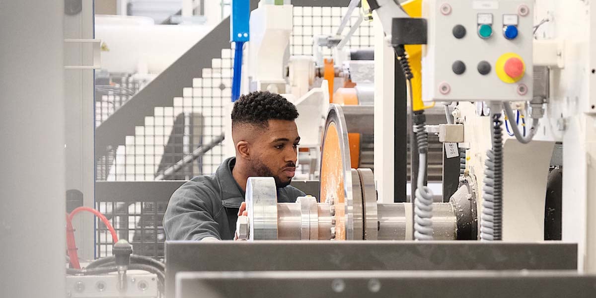 Sam operational solution for tissue converting