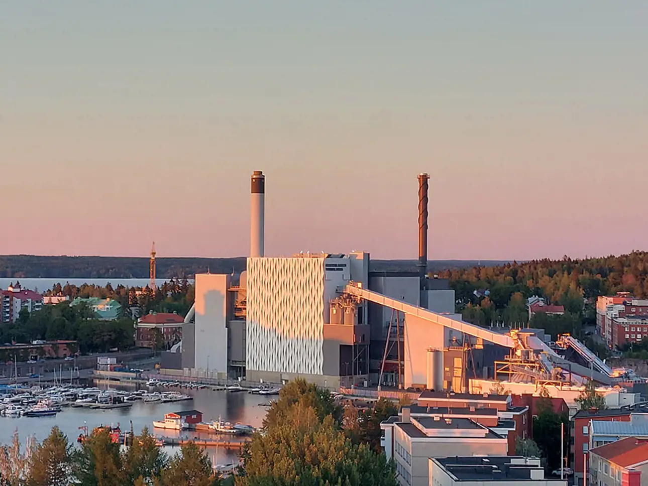 Valmet CFB Boiler utilizes circulating fluidized bed technology