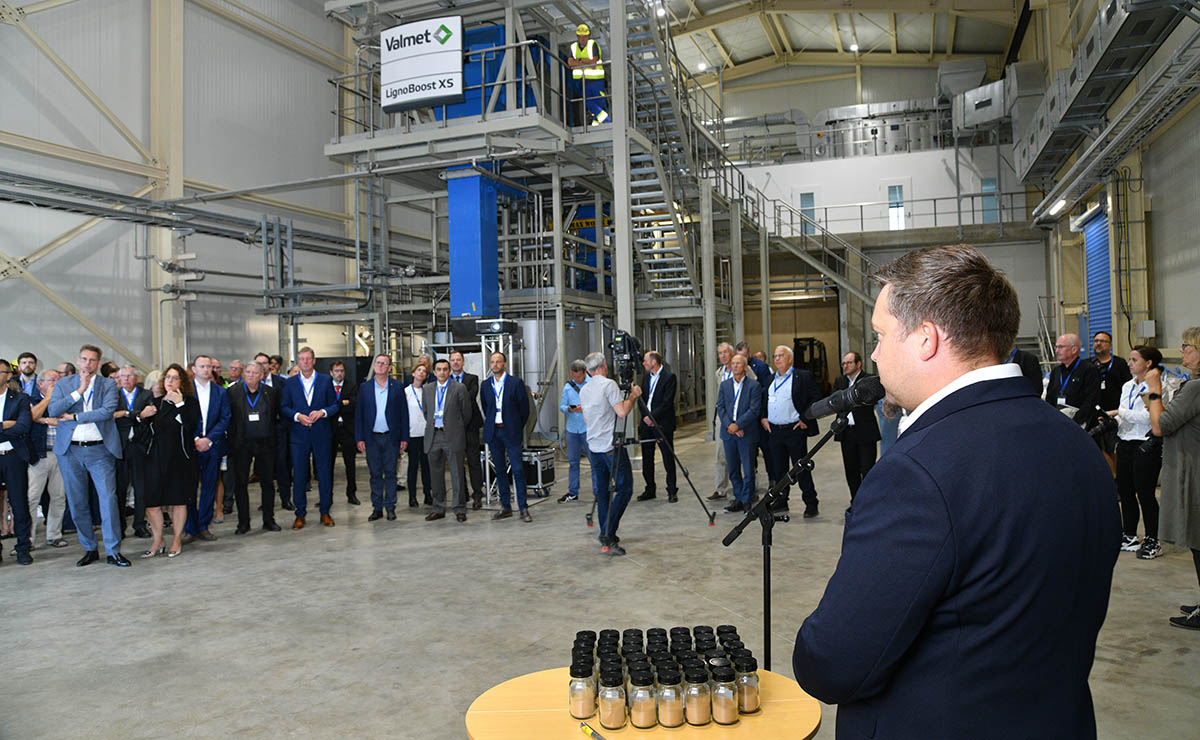 Mercer Lignin Center inaugurated – state-of-the-art facility with ...