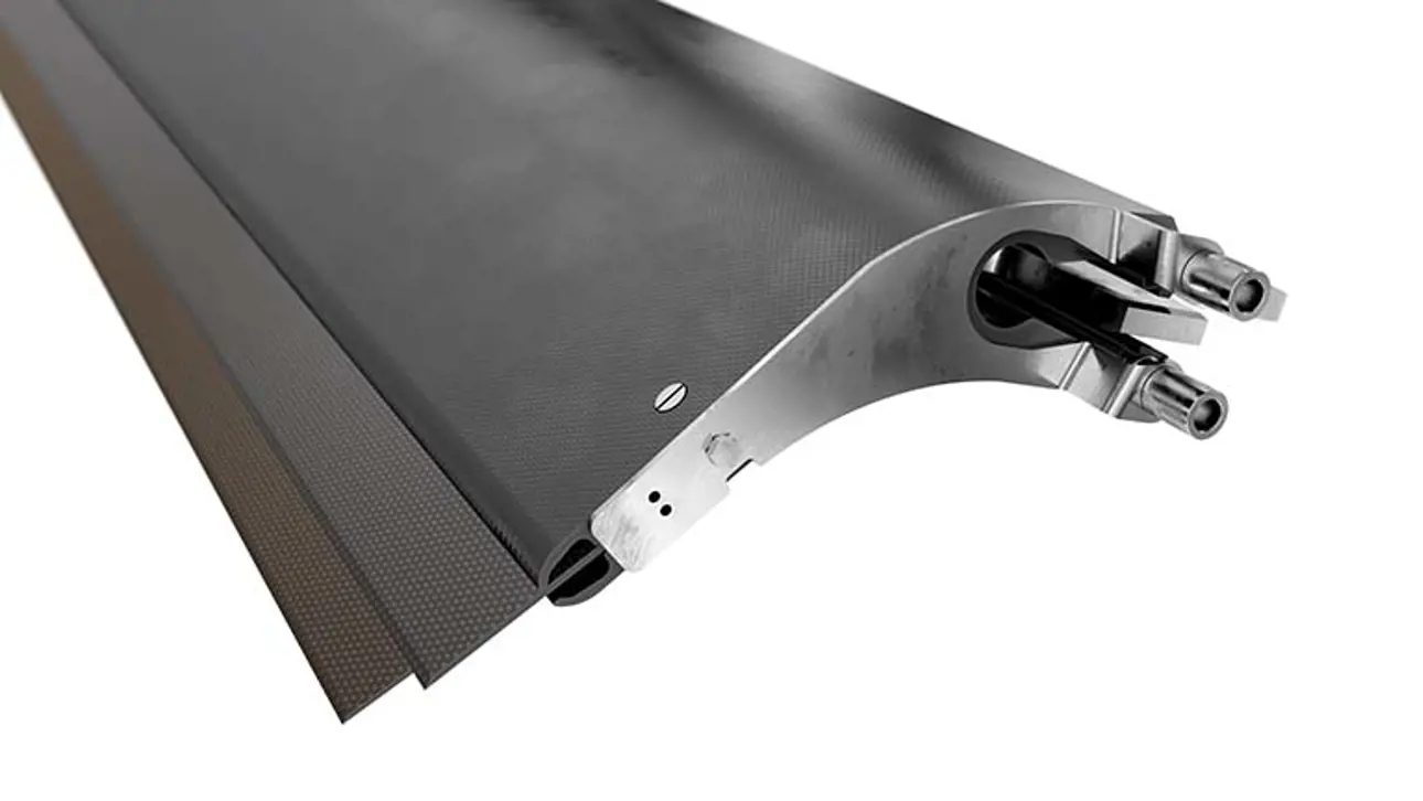 Doctor blade holders for board and paper machines | Valmet